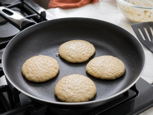 Banana Oat Pancakes Recipe - Gentle Breakfast (2026) - LiveDontDiet
